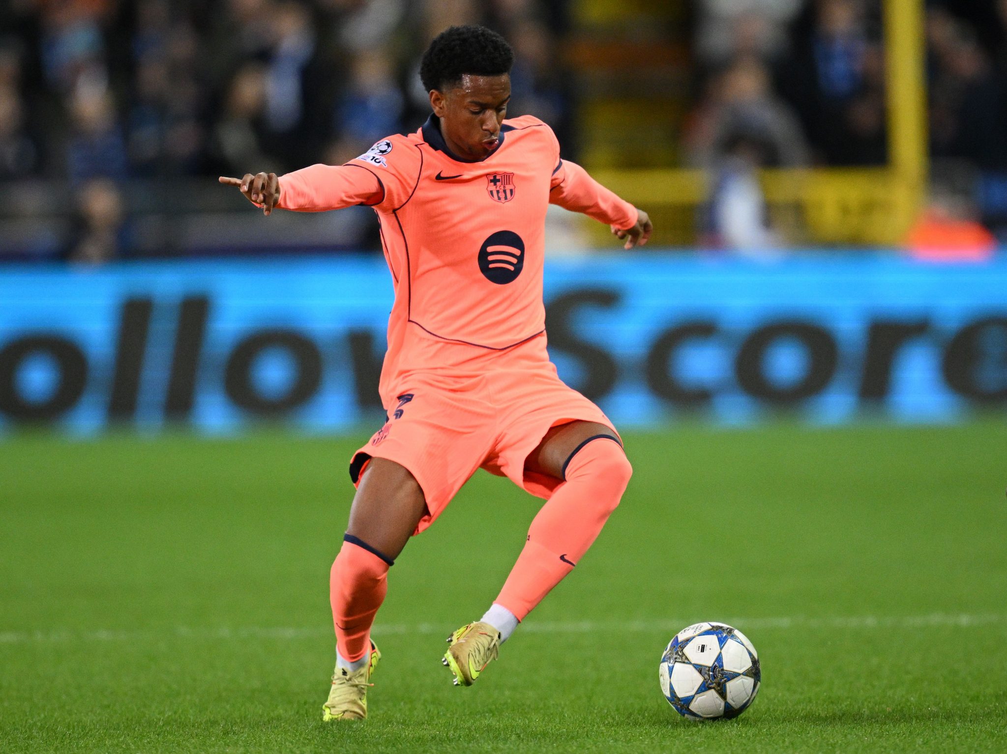 Alejandro Balde le da calabazas a la Premier League